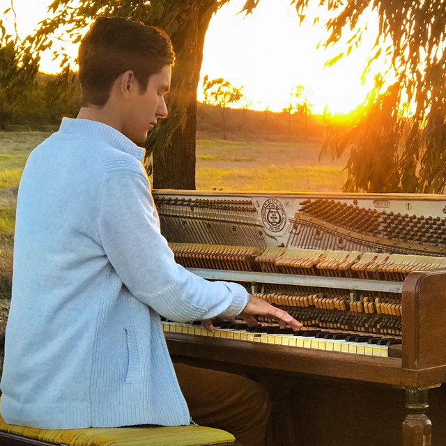 David Solís Music | Tunefind