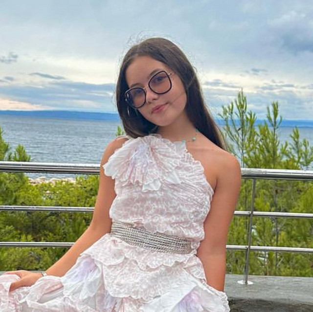 Emma Cerchi Music | Tunefind