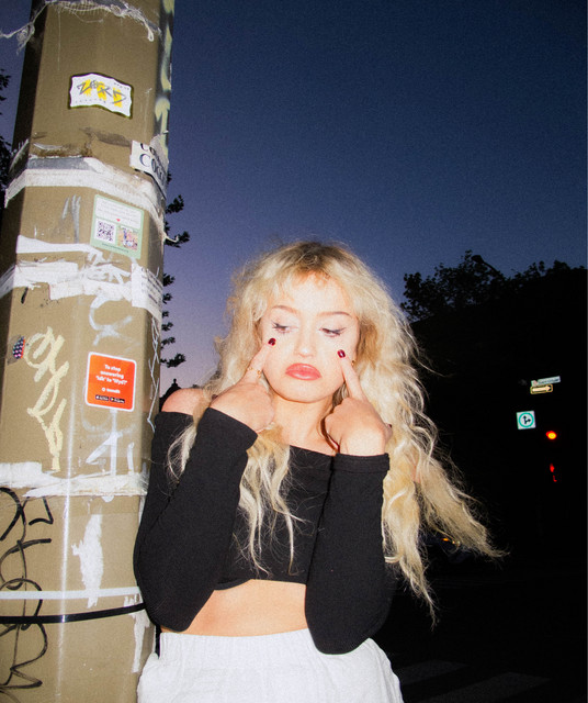 Floor Cry | Tunefind