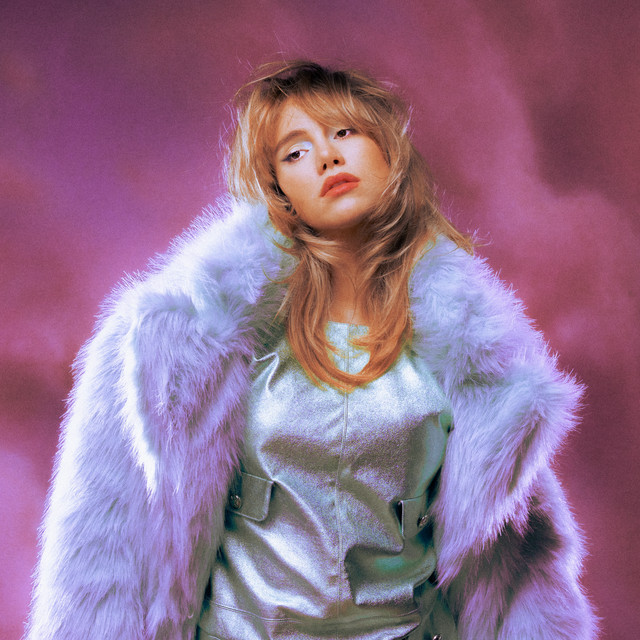 Suki Waterhouse Music | Tunefind