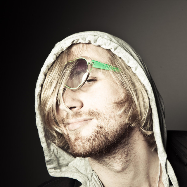 Will Simms Music | Tunefind